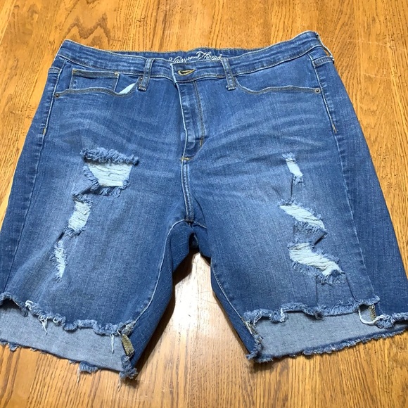 Universal Thread | Shorts | Universal Thread Distressed Bermuda Shorts ...